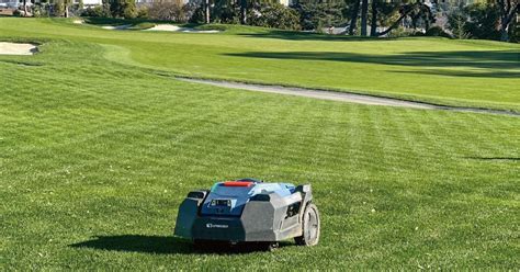 How many decibels is a lawn mower? - URSROBOT