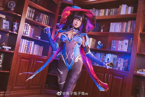 【cos】原神 你好！我是阿斯托洛吉斯·莫娜·梅姬斯图斯 兔子兔子兔w 次元小镇