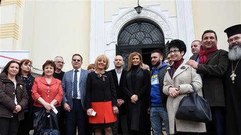 Мая Манолова откри кампанията Великден за всеки видео снимки Новини бг