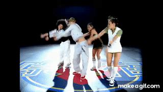 Gwen Stefani Hollaback Girl Official Music Video On Make A Gif