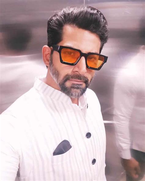 Vivan Bhatena Net Worth Height Weight Age Affairs Wiki Facts