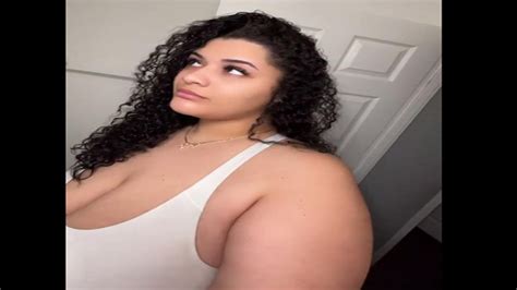 Huge Ssbbw Model Show Different Huge Plus Sizes Dresses Youtube