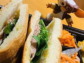伊酒屋ばじりこのポルケッタサンドをテイクアウト 鈴木秀明のstruggle Blog ～ムエタイ＆キックボクシング