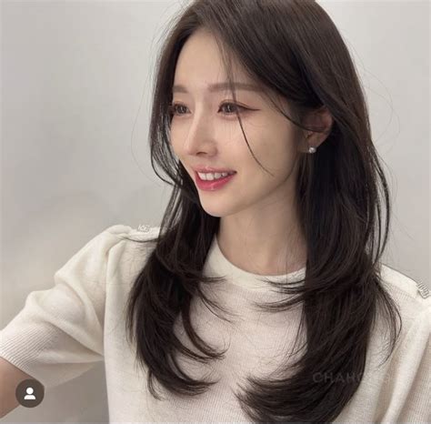 Pin By 소소살롱 은호 수석디자이너 On 롱 Layered Haircuts For Medium Hair Hair Styles Hair Inspiration Long
