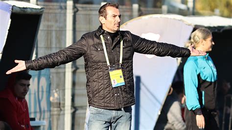 Denis Ispas Pus La Colț și De Marius Măldărășanu