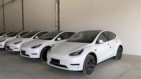 埃隆·马斯克暗示特斯拉为大家庭开发7座新车 凤凰网视频 凤凰网