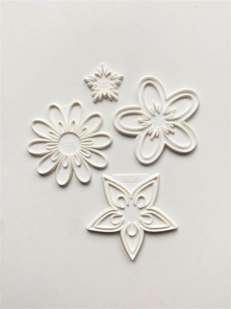 Naked Flower Cutter Set Of Cassie Brown