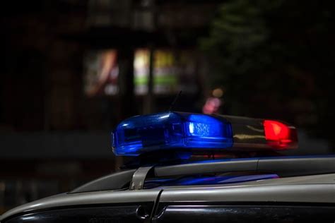 음주운전 중 차량 전복 사고 낸 개그맨 검찰 송치 한국경제