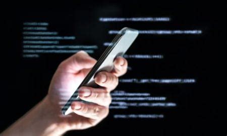 Why You Should Turn On The Private Relay Setting On Your IPhone Now