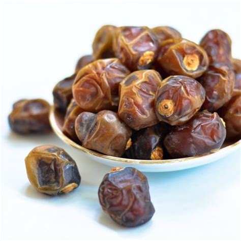 תמר ברהי אורגני במשקל של קיבוץ סמר תמרים