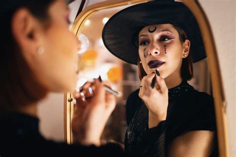 11 Witch Makeup Ideas For Halloween Ps Beauty