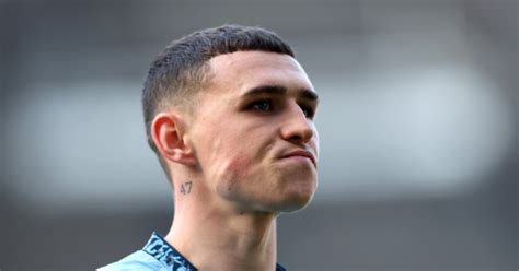 번아웃으로 벽에 부딪혔어요이제 축구를 다시 즐겨 행복합니다