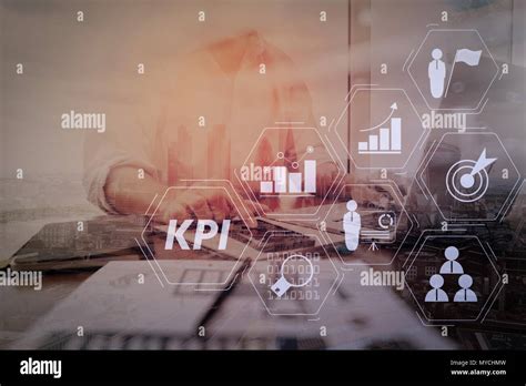 Key Performance Indicator KPI Workinng With Business Intelligence BI