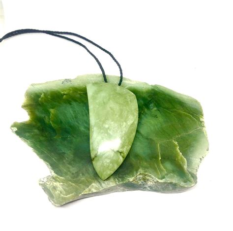 Inanga Pounamu Rei Niho Takutai Rere Jade