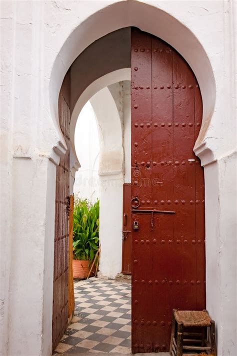 Boutons De Porte Orientaux Maroc Photo Stock Image Du Bois Course 37162698