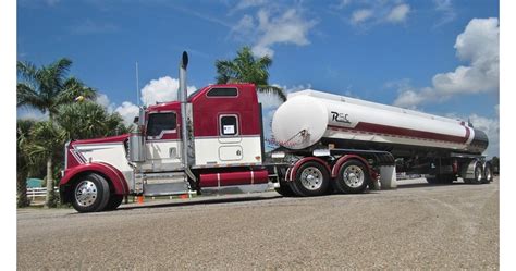 Хванаха шофьор в Добрич да краде гориво от камиона си