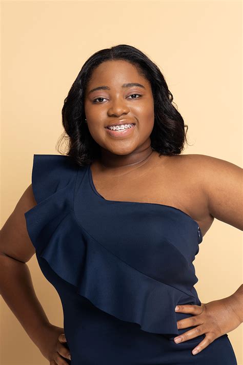 Jadynn W New View Modeling