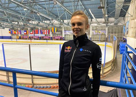 Emmi Peltonen Johtaa Andorrassa Suomen Taitoluisteluliitto Ry