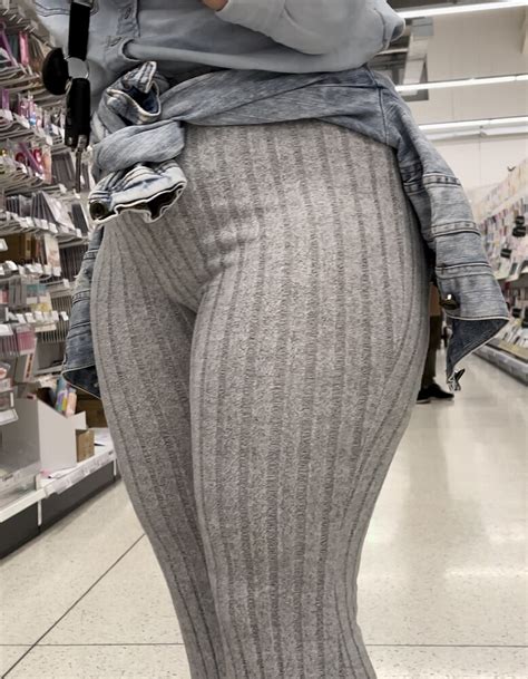 Curvy Latina 🍑 Pawg In Grey Flare Leggings Spandex Leggings And Yoga