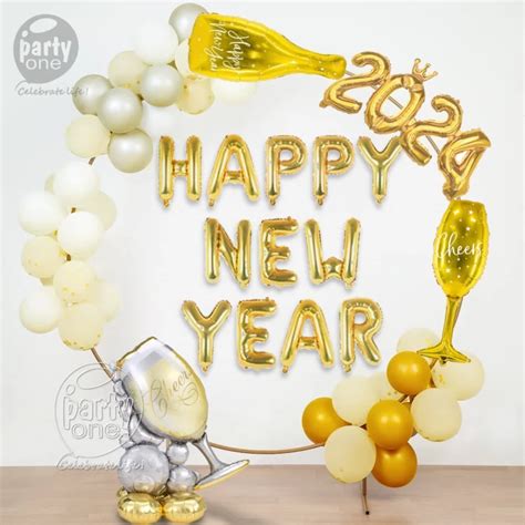 Celebrate New Year Eve With New Year Decorations At Home Office Or