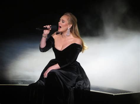 Pin De Maria Em Adele Adele Bipolaridade