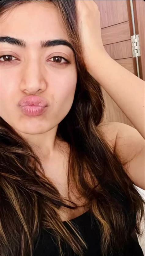 Rashmika Mandanna Perfect Pout💋 Sultanes
