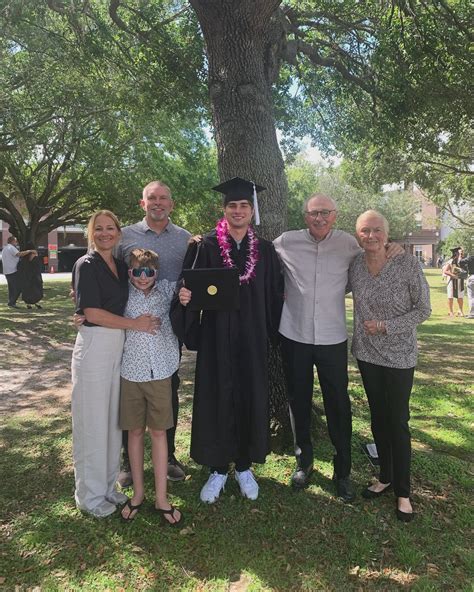 Tara Gilbert Tara Gilbert Added A New Photo