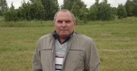 Зет ми остави телефона си вкъщи Изтичах за да го взема и тогава получих текстово съобщение от