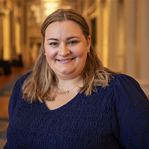 Amy Benfield Key To The World Travel