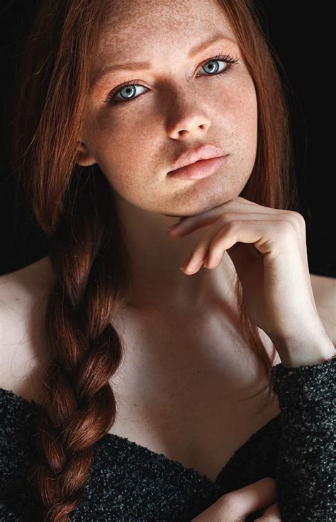 Dessy On Behance Dessy On Behance