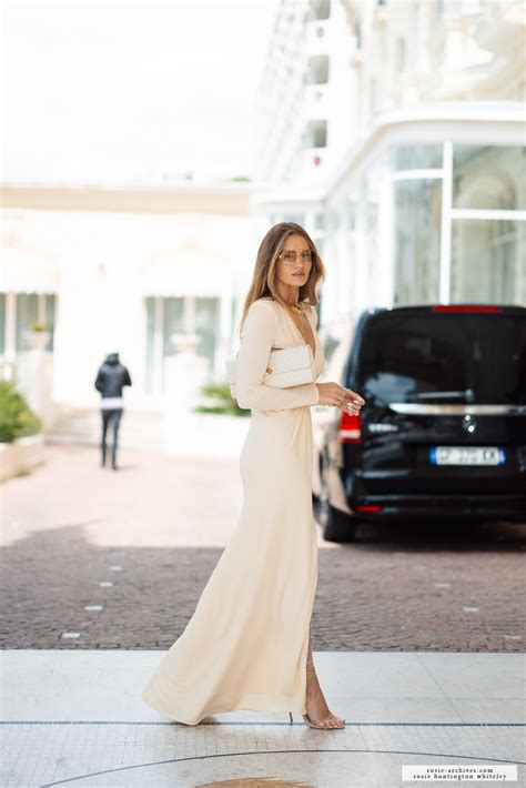 Rosie Huntington Whitely Photo Of Pics Wallpaper Photo ThePlace Com