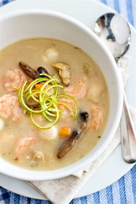 Creamy Seafood Chowder Thf