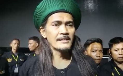 Gus Ali Gondrong Pimpin Selawat Kebangsaan Harap Ganjar Mahfud Rampungkan Berbagai Persoalan Bangsa