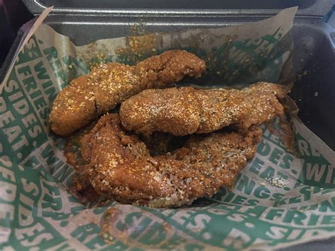 Wingstops New Mexican Street Spice Flavor Review The Tribe