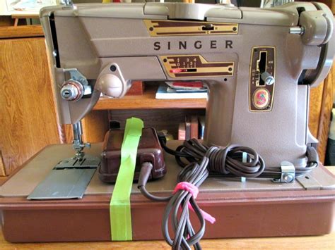 Singer Sewing Machine From 1960s At Lester Watkins Blog
