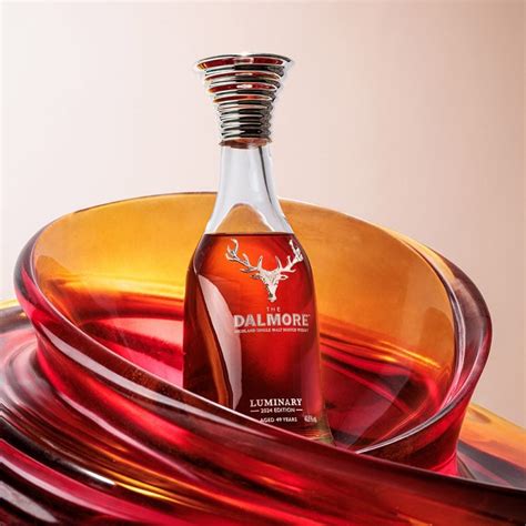 Zaha Hadid Architects Creates Three Dimensional Vortex For The Dalmore