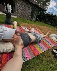 INSTA Maisie Williams Relaxing In Garden 07 21 24 Phun Org Forum