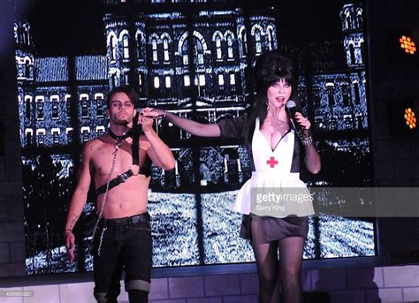 Cassandra Peterson As Elvira Mistress Of The Dark 1982 Cassandra