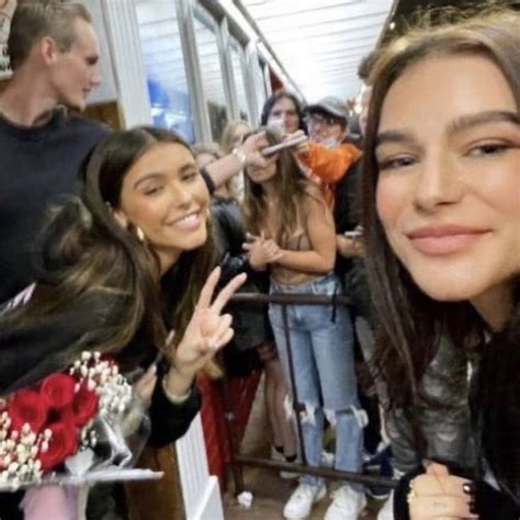 Madison Beer With A Fan After Show 2021 ♡︎ Madison Beer