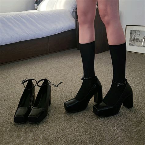 통굽8cm225~250 키높이 구두 가보시 힐 펌프스 샌들 스퀘어 가죽 레더 스트랩 라운드 스틸레토 로퍼 부츠 미들 워커 웨지힐 청키힐 어그 슬리퍼 파티룩 배색 체크 도웅 신발