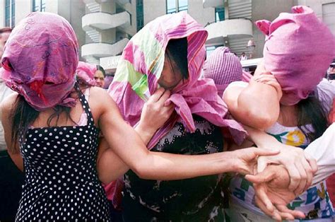 Pay Rs 3000 Sex Workers Fix Deal With Cops Who Went To Raid