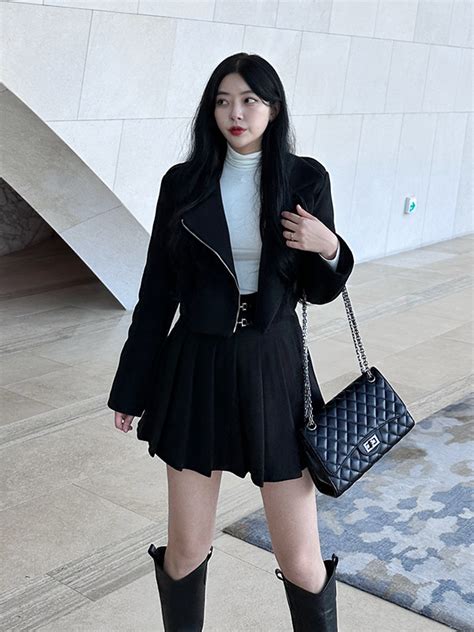 루미에르 당일출고백화점입고2color 도톰도톰 모직 숏 라이더자켓크롭자켓 숏자켓 겨울자켓 기모자켓 퍼자켓 숏코트 레더자켓 숏패딩 울코트 핸드메이드코트 누빔자켓 오버핏