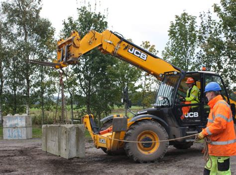 Do You Need A Licence To Operate A Telehandler Sb Skills Solutions
