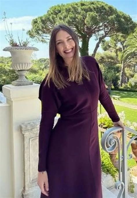 Maria Sharapova The Former Wimbledon Champion Looks Totally