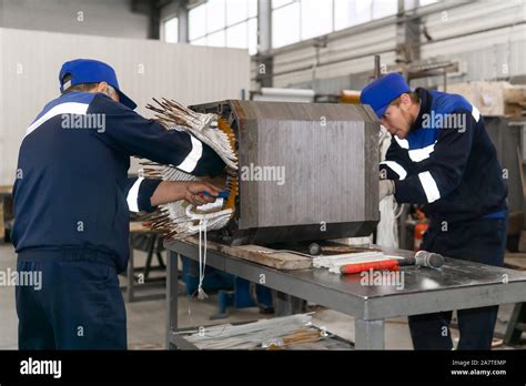 Stator Winding Machine Hi Res Stock Photography And Images Alamy