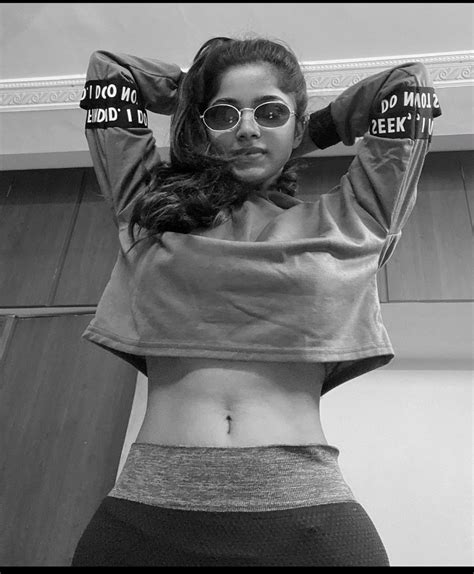 Unique Navel Of Divya Bharthi Rnavelnsfw