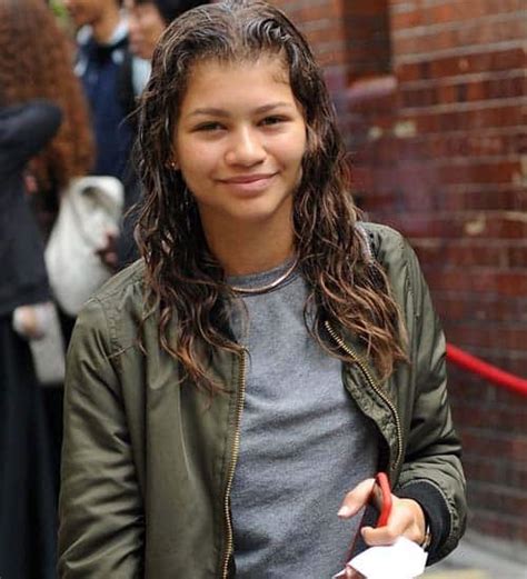 Unbelievable And Unrealistically Pretty Pictures Of Zendaya Without Makeup