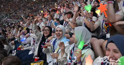 한국이 받아달라 새만금잼버리 참가자 난민 신청