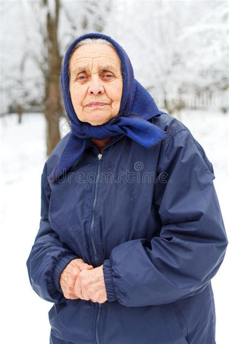 成人关节炎黑色呼叫照顾图片 包图网企业站