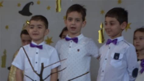 სკოლა რეცა 1 კლასელების გამოსა შვები ზეიმი 2019წ Youtube